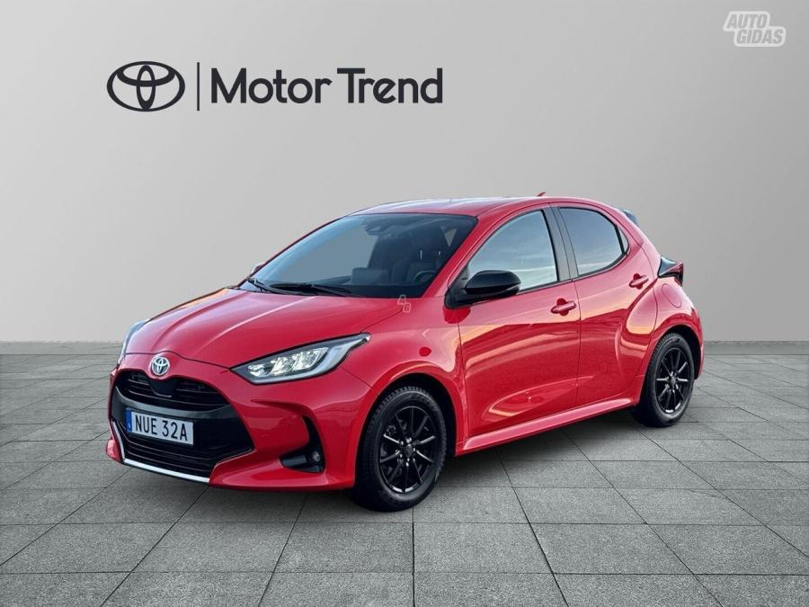 Red Toyota Yaris 2022 in Kaunas, with an engine capacity of 0.00 L and mileage of 28 thousand km for 24177 €, photo 1 on AUTOMOTO.COM.LV