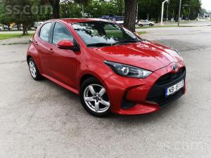 Sarkans Toyota Yaris 2022 Rīga, ar dzinēja tilpumu 1.50 L un nobraukumu 118 tūkst. km par 13500 €, foto 3 vietnē AUTOMOTO.COM.LV