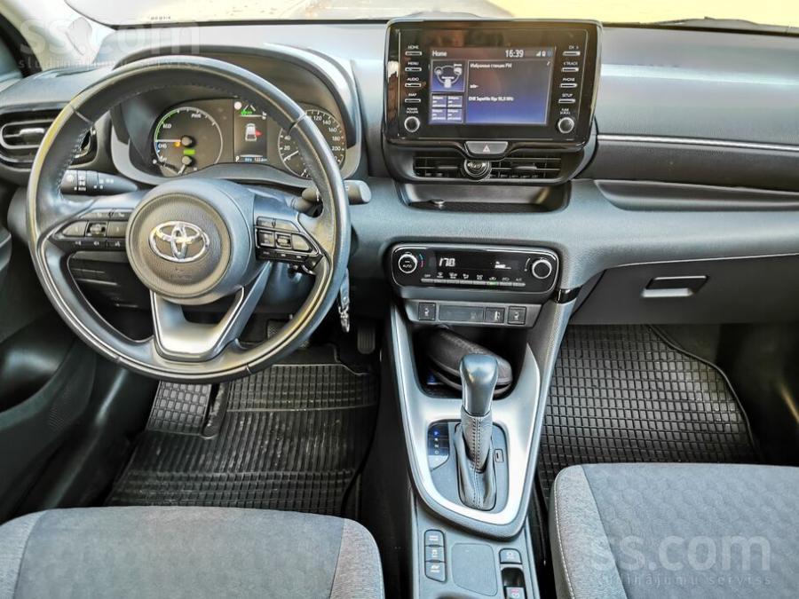 Sarkans Toyota Yaris 2022 Rīga, ar dzinēja tilpumu 1.50 L un nobraukumu 118 tūkst. km par 13500 €, foto 7 vietnē AUTOMOTO.COM.LV