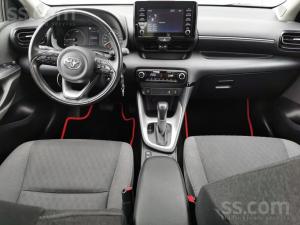 Sarkans Toyota Yaris 2022 Rīga, ar dzinēja tilpumu 1.50 L un nobraukumu 118 tūkst. km par 13950 €, foto 14 vietnē AUTOMOTO.COM.LV