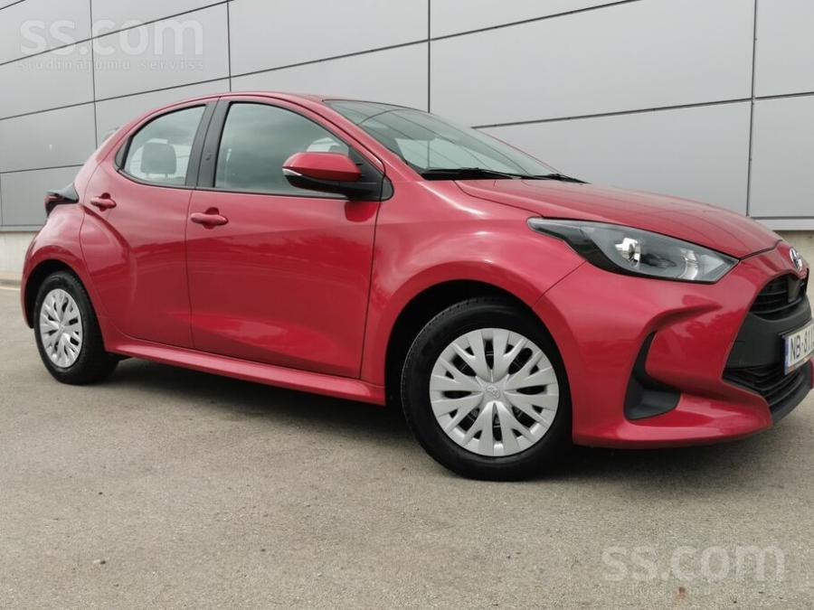 Sarkans Toyota Yaris 2022 Rīga, ar dzinēja tilpumu 1.50 L un nobraukumu 118 tūkst. km par 13950 €, foto 19 vietnē AUTOMOTO.COM.LV