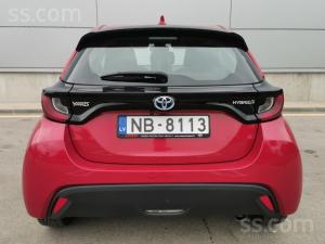 Sarkans Toyota Yaris 2022 Rīga, ar dzinēja tilpumu 1.50 L un nobraukumu 118 tūkst. km par 13950 €, foto 24 vietnē AUTOMOTO.COM.LV