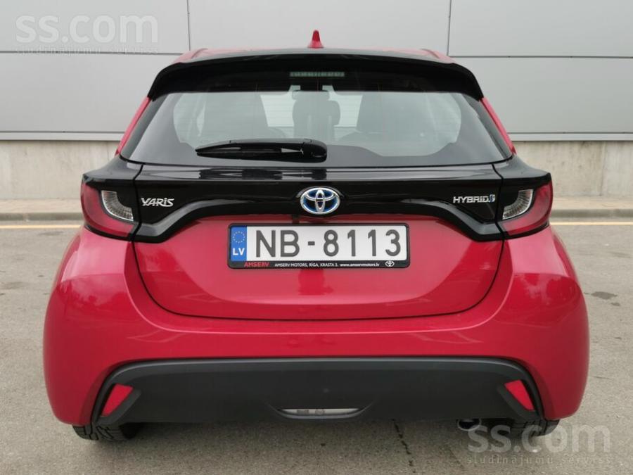 Sarkans Toyota Yaris 2022 Rīga, ar dzinēja tilpumu 1.50 L un nobraukumu 118 tūkst. km par 13950 €, foto 24 vietnē AUTOMOTO.COM.LV