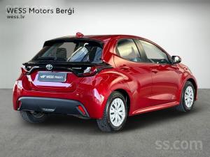 Sarkans Toyota Yaris 2022 Rīga, ar dzinēja tilpumu 1.50 L un nobraukumu 191 tūkst. km par 12990 €, foto 3 vietnē AUTOMOTO.COM.LV
