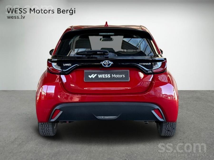 Sarkans Toyota Yaris 2022 Rīga, ar dzinēja tilpumu 1.50 L un nobraukumu 191 tūkst. km par 12990 €, foto 5 vietnē AUTOMOTO.COM.LV
