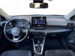 Sarkans Toyota Yaris 2022 Rīga, ar dzinēja tilpumu 1.50 L un nobraukumu 191 tūkst. km par 12990 €, foto 9 vietnē AUTOMOTO.COM.LV
