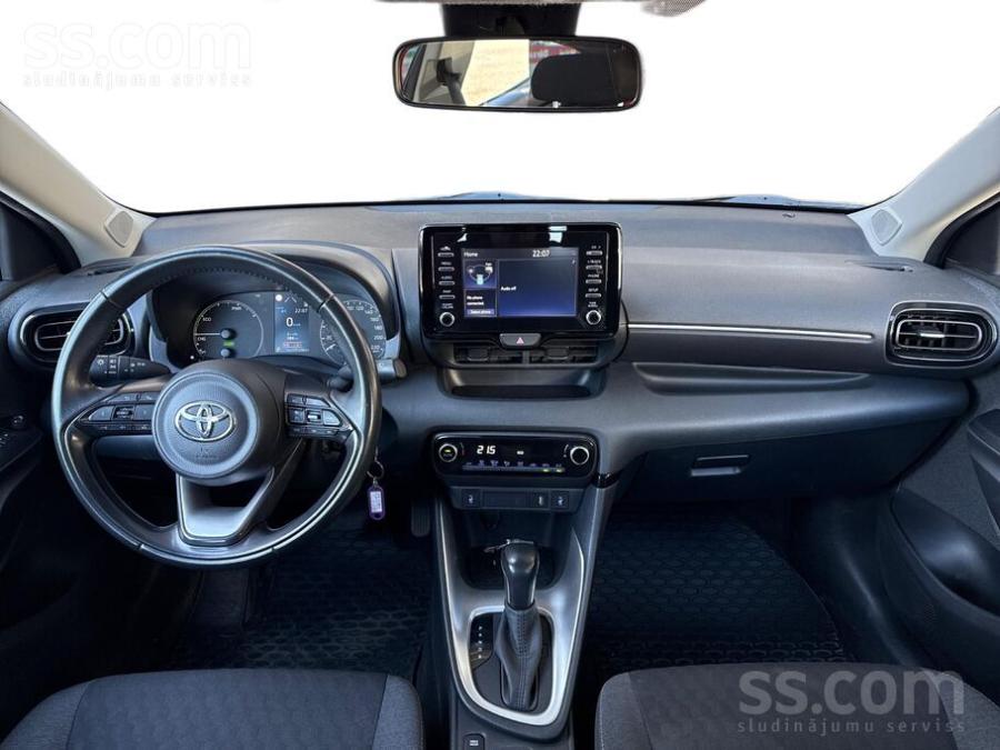 Sarkans Toyota Yaris 2022 Rīga, ar dzinēja tilpumu 1.50 L un nobraukumu 191 tūkst. km par 12990 €, foto 9 vietnē AUTOMOTO.COM.LV