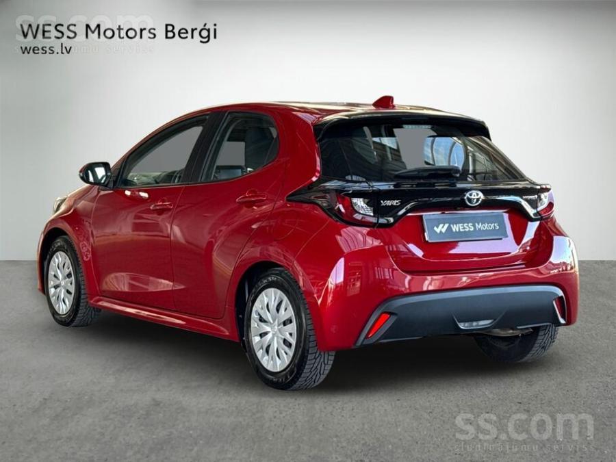 Sarkans Toyota Yaris 2022 Rīga, ar dzinēja tilpumu 1.50 L un nobraukumu 191 tūkst. km par 12990 €, foto 26 vietnē AUTOMOTO.COM.LV