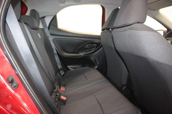 Sarkans Toyota Yaris 2022 Kauņa, ar dzinēja tilpumu 1.49 L un nobraukumu 155 tūkst. km par 14900 €, foto 8 vietnē AUTOMOTO.COM.LV