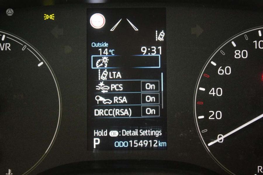 Red Toyota Yaris 2022 in Kaunas, with an engine capacity of 1.49 L and mileage of 155 thousand km for 14900 €, photo 25 on AUTOMOTO.COM.LV