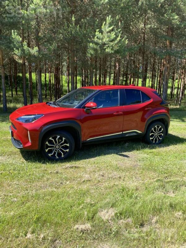 Красный Тойота Ярис 2022 в Вентспилс, объемом двигателя 1.50 л и пробегом 63 тыс. км за 24300 €, фото 4 на AUTOMOTO.COM.LV