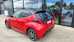 Red Toyota Yaris 2022 in Tallinn, with an engine capacity of 1.50 L and mileage of 33 thousand km for 19990 €, photo 4 on AUTOMOTO.COM.LV