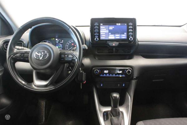 Sarkans Toyota Yaris 2022 Kauņa, ar dzinēja tilpumu 1.49 L un nobraukumu 152 tūkst. km par 15900 €, foto 9 vietnē AUTOMOTO.COM.LV