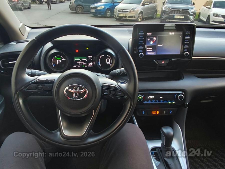 Красный Тойота Ярис 2022 в Таллин, объемом двигателя 1.50 л и пробегом 50 тыс. км за 16900 €, фото 9 на AUTOMOTO.COM.LV