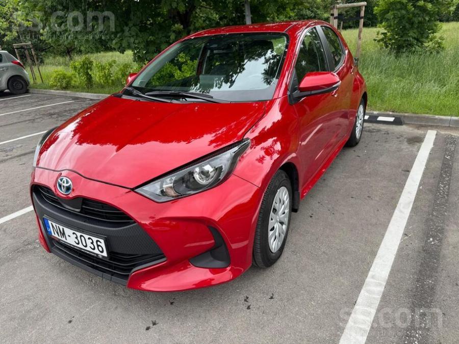 Sarkans Toyota Yaris 2023 Rīga, ar dzinēja tilpumu 1.50 L un nobraukumu 30 tūkst. km par 17900 €, foto 1 vietnē AUTOMOTO.COM.LV