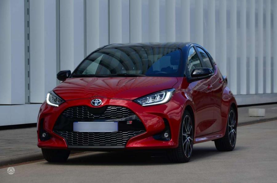 Red Toyota Yaris 2023 in Vilnius, with an engine capacity of 1.49 L and mileage of 30 thousand km for 21300 €, photo 27 on AUTOMOTO.COM.LV