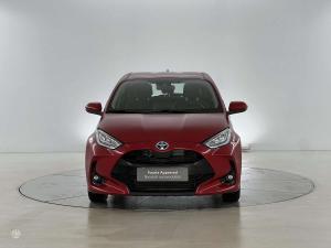 Red Toyota Yaris 2024 in Vilnius, with an engine capacity of 1.49 L and mileage of 23 thousand km for 19900 €, photo 6 on AUTOMOTO.COM.LV