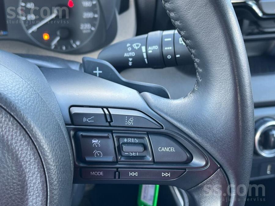 Sarkans Toyota Yaris 2024 Rīga, ar dzinēja tilpumu 1.50 L un nobraukumu 49 tūkst. km par 16990 €, foto 19 vietnē AUTOMOTO.COM.LV