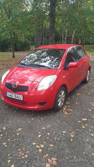 Sarkans Toyota Yaris 2008 Tallina, ar dzinēja tilpumu 1.30 L un nobraukumu 178 tūkst. km par 1370 €, foto 5 vietnē AUTOMOTO.COM.LV