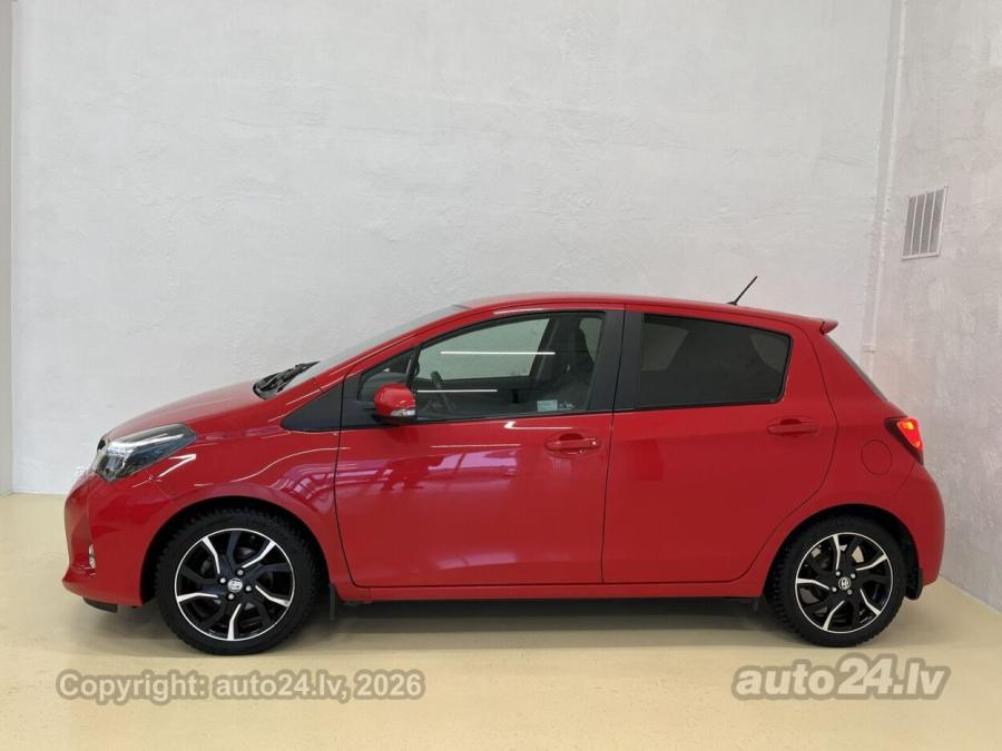Sarkans Toyota Yaris 2015 Rakvere, ar dzinēja tilpumu 1.33 L un nobraukumu 143 tūkst. km par 9490 €, foto 3 vietnē AUTOMOTO.COM.LV