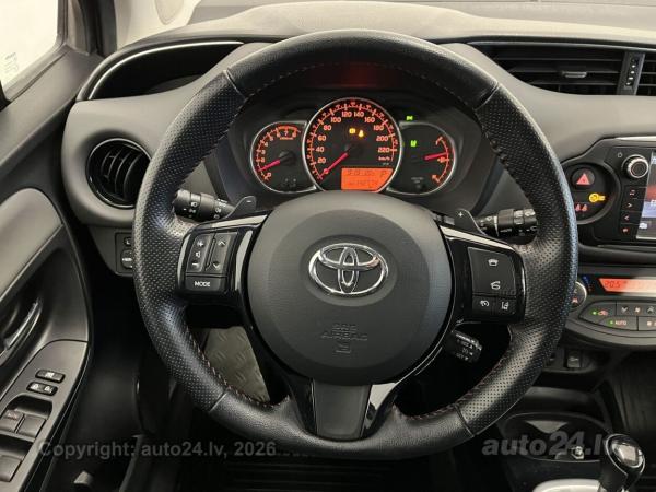 Red Toyota Yaris 2015 in Rakvere, with an engine capacity of 1.33 L and mileage of 143 thousand km for 9490 €, photo 9 on AUTOMOTO.COM.LV