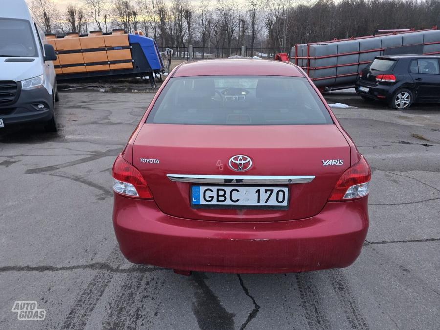 Toyota Yaris 2010 Šauļi, ar dzinēja tilpumu 1.50 L un nobraukumu 113 tūkst. km par 2599 €, foto 5 vietnē AUTOMOTO.COM.LV