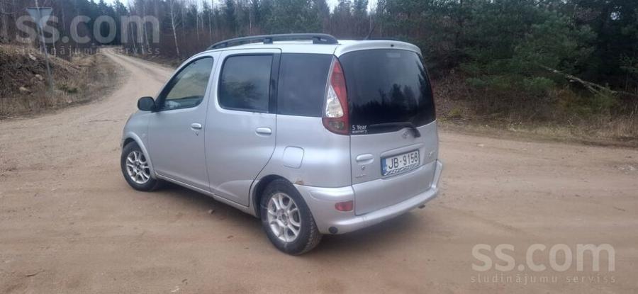 Toyota Yaris 2005 Talsi, ar dzinēja tilpumu 1.50 L un nobraukumu 212 tūkst. km par 1800 €, foto 5 vietnē AUTOMOTO.COM.LV