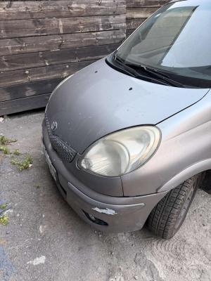 Brūns Toyota Yaris Verso 2003 Kauņa, ar dzinēja tilpumu 1.36 L un nobraukumu 448 tūkst. km par 600 €, foto 5 vietnē AUTOMOTO.COM.LV