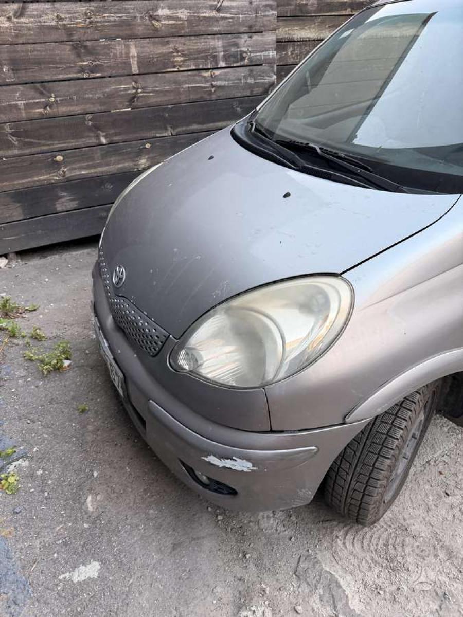 Brūns Toyota Yaris Verso 2003 Kauņa, ar dzinēja tilpumu 1.36 L un nobraukumu 448 tūkst. km par 600 €, foto 5 vietnē AUTOMOTO.COM.LV