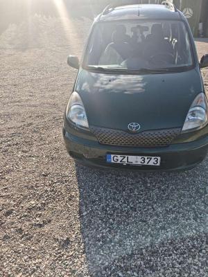 Zaļš Toyota Yaris Verso 2001 Trakai, ar dzinēja tilpumu 1.30 L un nobraukumu 178 tūkst. km par 3000 €, foto 4 vietnē AUTOMOTO.COM.LV