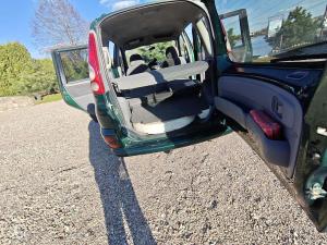 Zaļš Toyota Yaris Verso 2001 Trakai, ar dzinēja tilpumu 1.30 L un nobraukumu 178 tūkst. km par 3000 €, foto 21 vietnē AUTOMOTO.COM.LV