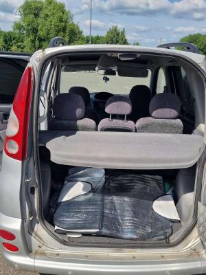 Grey Toyota Yaris Verso 2002 in Panevezys, with an engine capacity of 1.50 L and mileage of 122 thousand km for 1500 €, photo 4 on AUTOMOTO.COM.LV