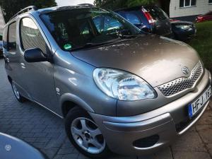 Pelēks Toyota Yaris Verso 2003 Viļņa, ar dzinēja tilpumu 1.30 L un nobraukumu 297 tūkst. km par 2772 €, foto 21 vietnē AUTOMOTO.COM.LV