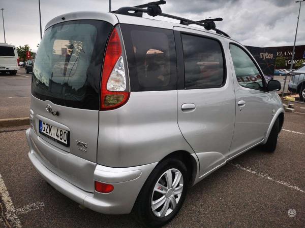 Grey Toyota Yaris Verso 2005 in Vilnius, with an engine capacity of 1.30 L and mileage of 199 thousand km for 2750 €, photo 7 on AUTOMOTO.COM.LV