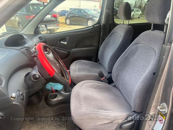 Grey Toyota Yaris Verso 2004 in Rapla, with an engine capacity of 1.40 L and mileage of 370 thousand km for 1000 €, photo 5 on AUTOMOTO.COM.LV