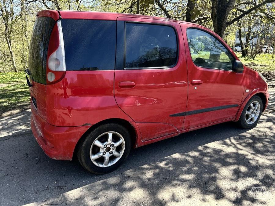 Toyota Yaris Verso 2003 in Vilnius, with an engine capacity of 1.30 L and mileage of 300 thousand km for 799 €, photo 20 on AUTOMOTO.COM.LV