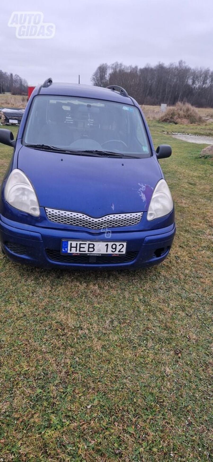 Toyota Yaris Verso 2005 Viļņa, ar dzinēja tilpumu 1.40 L un nobraukumu 350 tūkst. km par 950 €, foto 8 vietnē AUTOMOTO.COM.LV