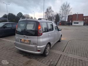 Toyota Yaris Verso 2002 Viļņa, ar dzinēja tilpumu 1.30 L un nobraukumu 240 tūkst. km par 1390 €, foto 3 vietnē AUTOMOTO.COM.LV