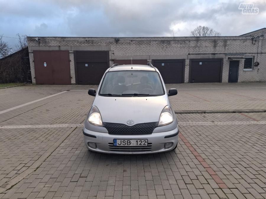Toyota Yaris Verso 2002 Viļņa, ar dzinēja tilpumu 1.30 L un nobraukumu 240 tūkst. km par 1390 €, foto 5 vietnē AUTOMOTO.COM.LV