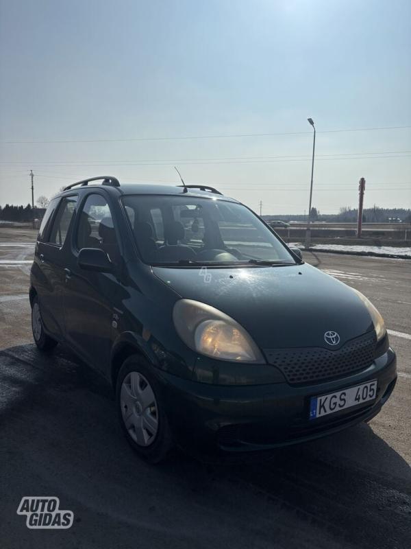 Toyota Yaris Verso 2002 in Ignalina, with an engine capacity of 1.40 L and mileage of 254 thousand km for 850 €, photo 2 on AUTOMOTO.COM.LV