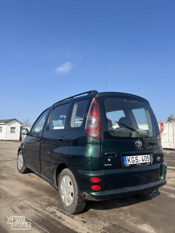 Toyota Yaris Verso 2002 in Ignalina, with an engine capacity of 1.40 L and mileage of 254 thousand km for 850 €, photo 3 on AUTOMOTO.COM.LV