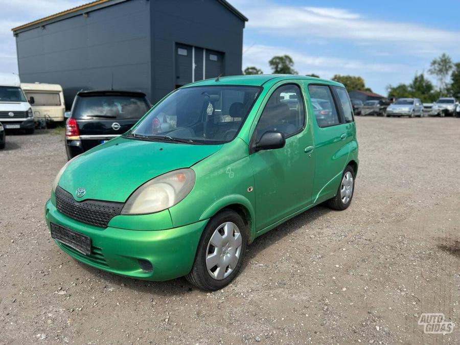 Toyota Yaris Verso 2002 in Kaunas, with an engine capacity of 1.40 L and mileage of 150 thousand km for 950 €, photo 1 on AUTOMOTO.COM.LV
