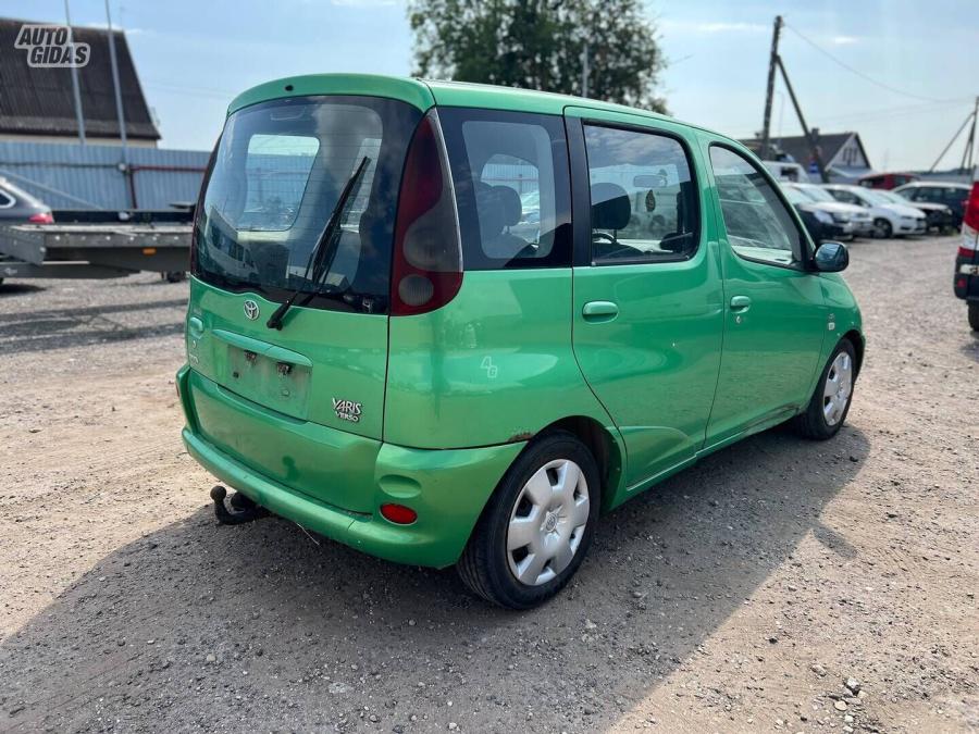 Toyota Yaris Verso 2002 in Kaunas, with an engine capacity of 1.40 L and mileage of 150 thousand km for 950 €, photo 8 on AUTOMOTO.COM.LV