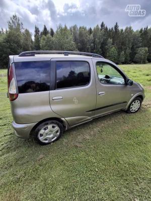 Toyota Yaris Verso 2004 Klaipėda, ar dzinēja tilpumu 1.40 L un nobraukumu 308 tūkst. km par 500 €, foto 3 vietnē AUTOMOTO.COM.LV