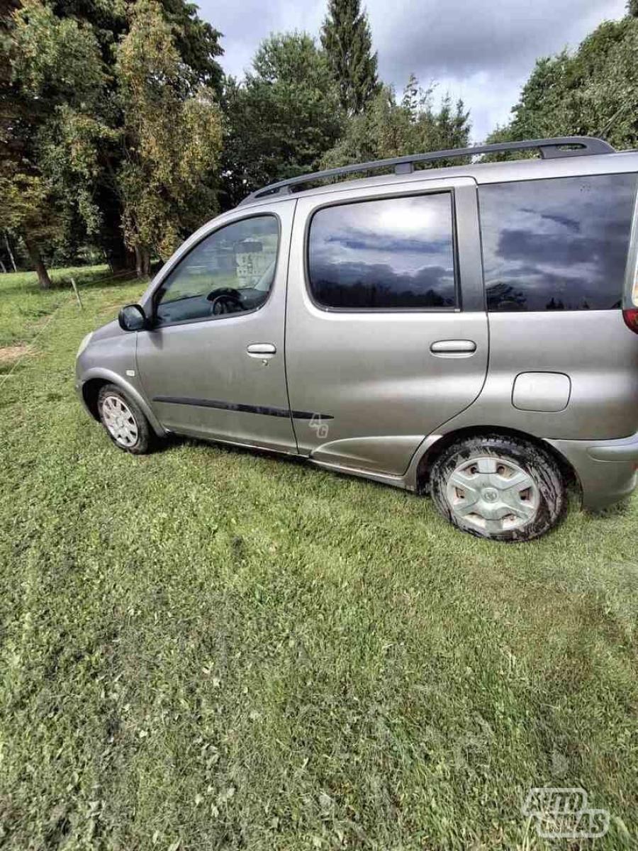 Toyota Yaris Verso 2004 Klaipėda, ar dzinēja tilpumu 1.40 L un nobraukumu 308 tūkst. km par 500 €, foto 4 vietnē AUTOMOTO.COM.LV