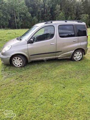 Toyota Yaris Verso 2004 Klaipėda, ar dzinēja tilpumu 1.40 L un nobraukumu 308 tūkst. km par 500 €, foto 5 vietnē AUTOMOTO.COM.LV