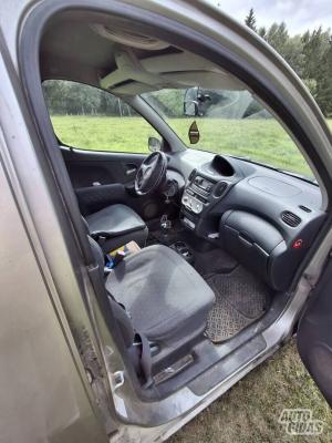 Toyota Yaris Verso 2004 Klaipėda, ar dzinēja tilpumu 1.40 L un nobraukumu 308 tūkst. km par 500 €, foto 6 vietnē AUTOMOTO.COM.LV