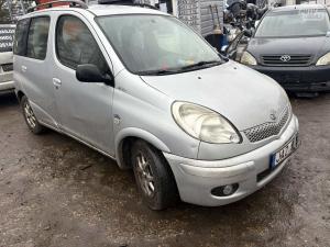 Toyota Yaris Verso 2005 in Kaunas, with an engine capacity of 1.40 L and mileage of 330 thousand km for 750 €, photo 2 on AUTOMOTO.COM.LV
