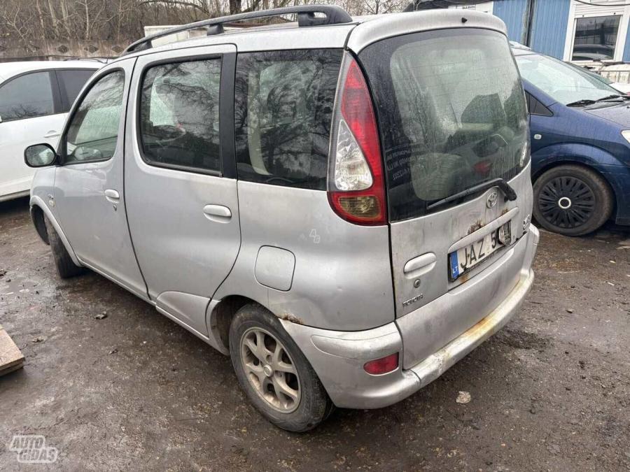 Toyota Yaris Verso 2005 in Kaunas, with an engine capacity of 1.40 L and mileage of 330 thousand km for 750 €, photo 3 on AUTOMOTO.COM.LV