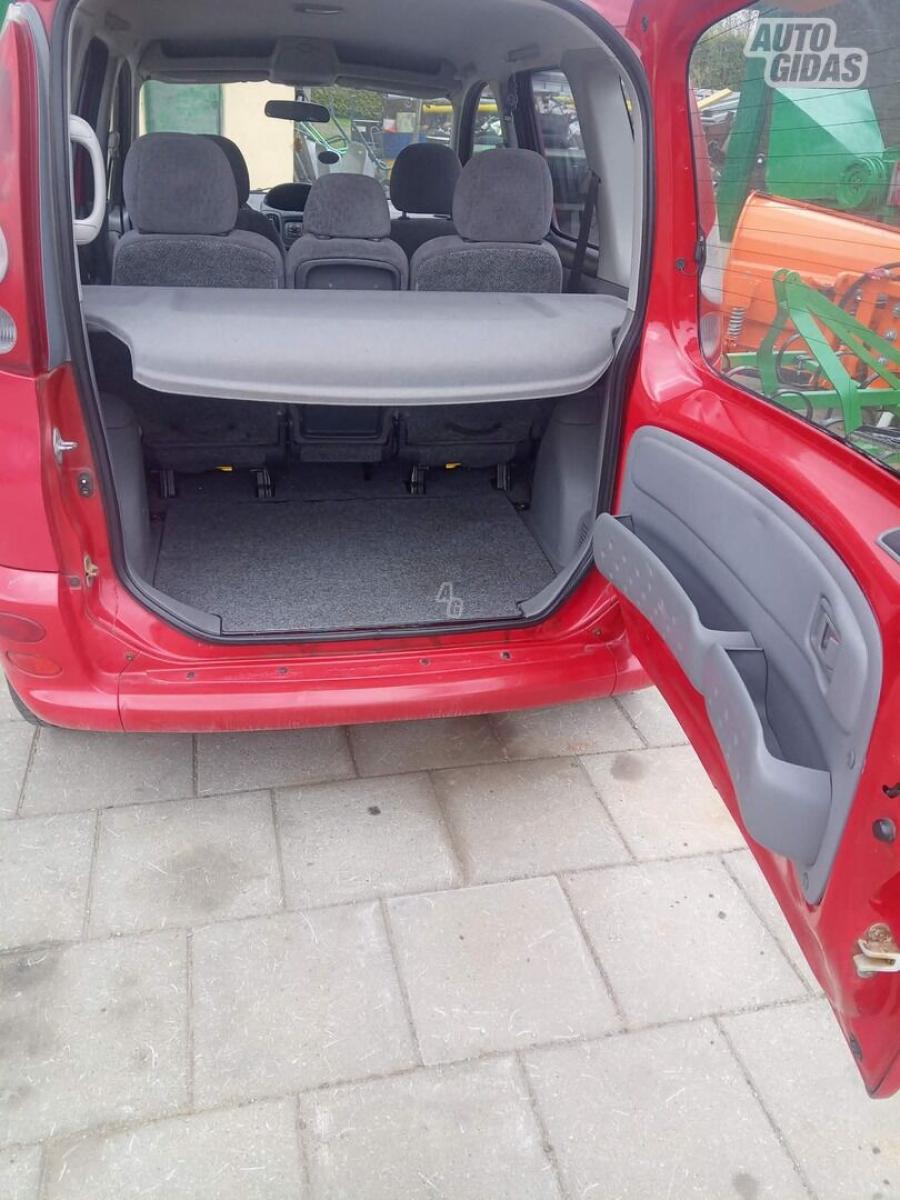 Red Toyota Yaris Verso 2001 in Vilnius, with an engine capacity of 1.30 L and mileage of 243 thousand km for 1900 €, photo 5 on AUTOMOTO.COM.LV